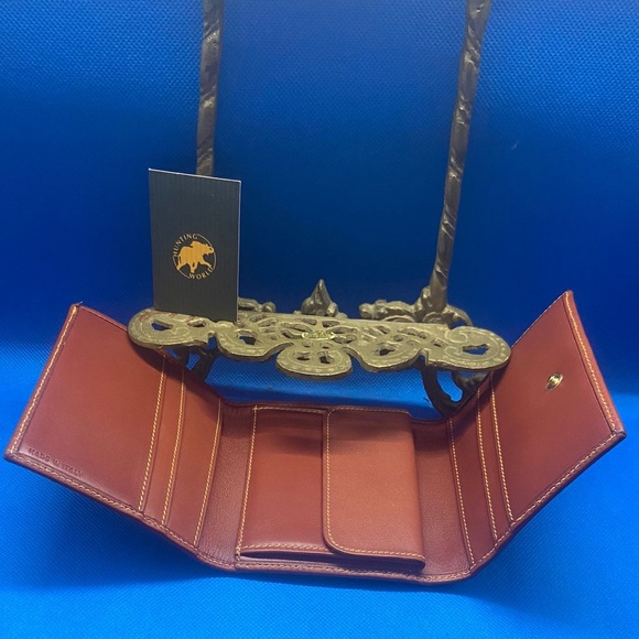 Hunting World | Bags | Hunting World Brown Leather Trifold Wallet ...